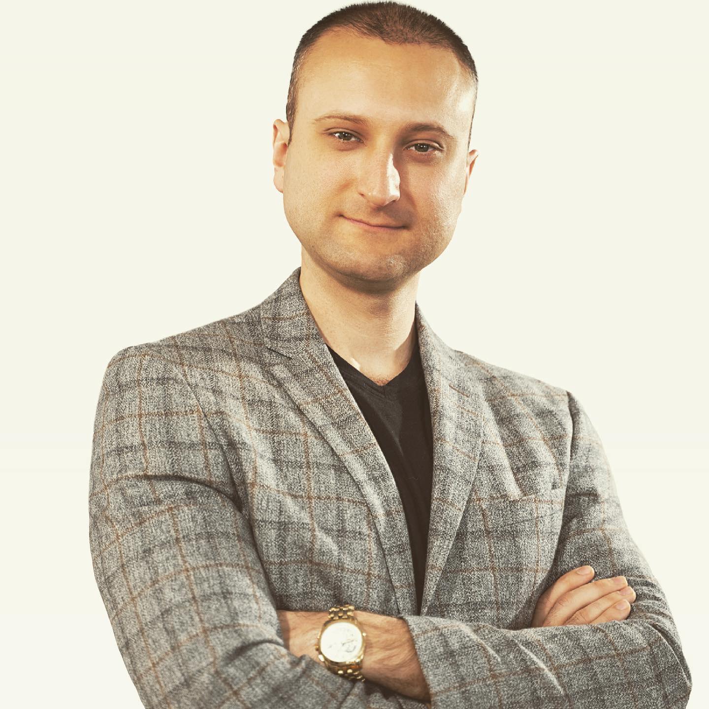 Vladislav (Vlad), Adoniev – Rethink & Diversify Securities